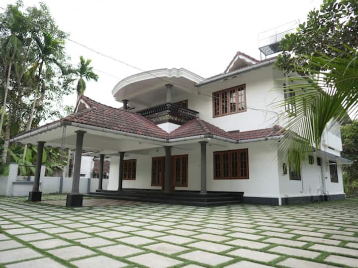 Anna’s Haven- Whole House - Vaikom