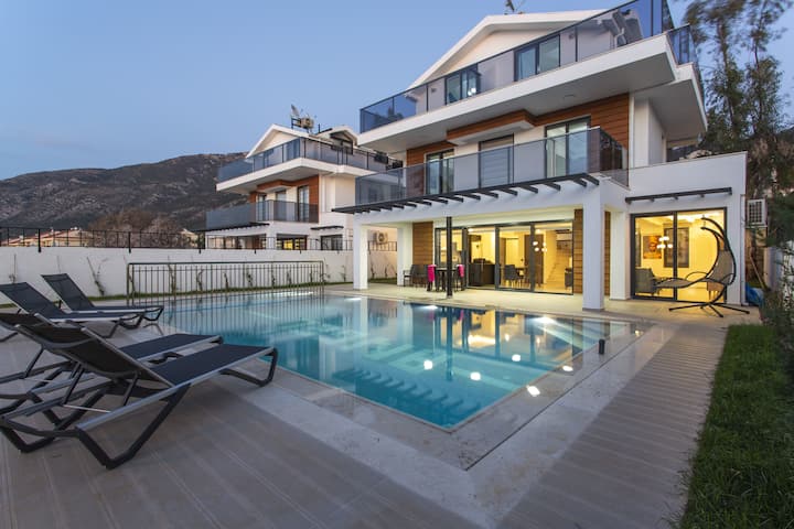 ÖLüdeniz De şıK Ve Ferah Villa - Ölüdeniz