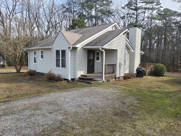 Hydrangea Cottage On Kerr Lake With Pvt Boat Dock - Lake Gaston
