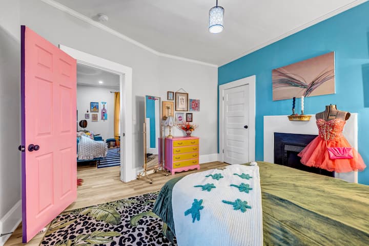 Dream House, Stay In A Life Size Doll Douse - Macon, GA