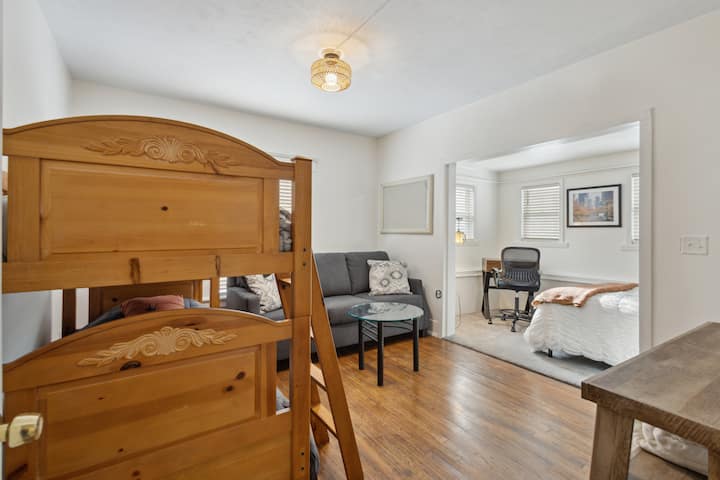 Spacious Lansing Stay | Sleeps 6 | Near Downtown - East Lansing, MI