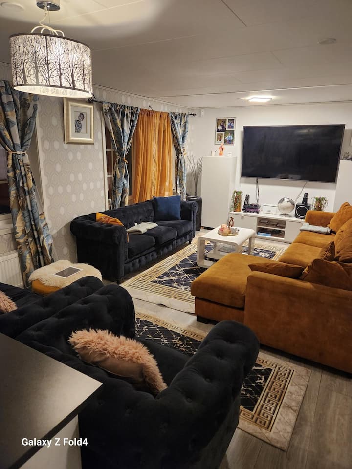 Stort Og Fint Hus Med 5 Soverom - Trondheim