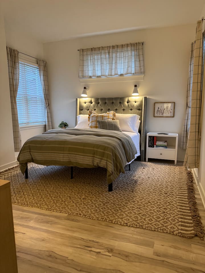 Book Your Cozy Holiday Escape Now! - Michigan