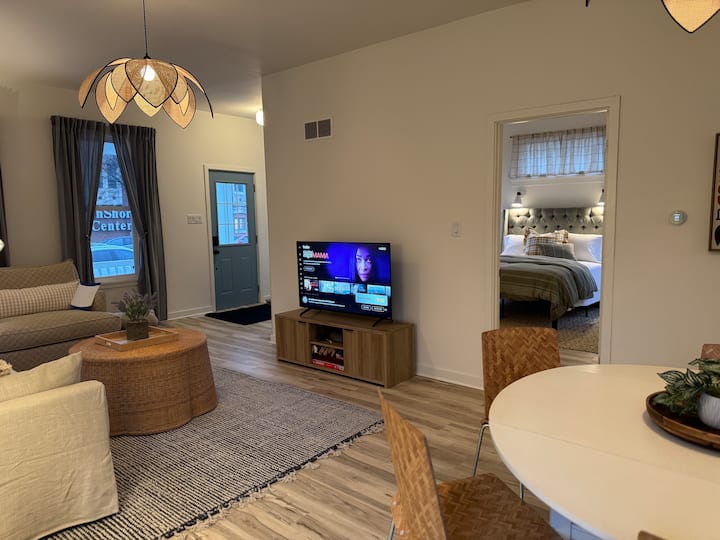 Special February Rates, Book Now For A Cozy Escape - Beverly Shores, IN