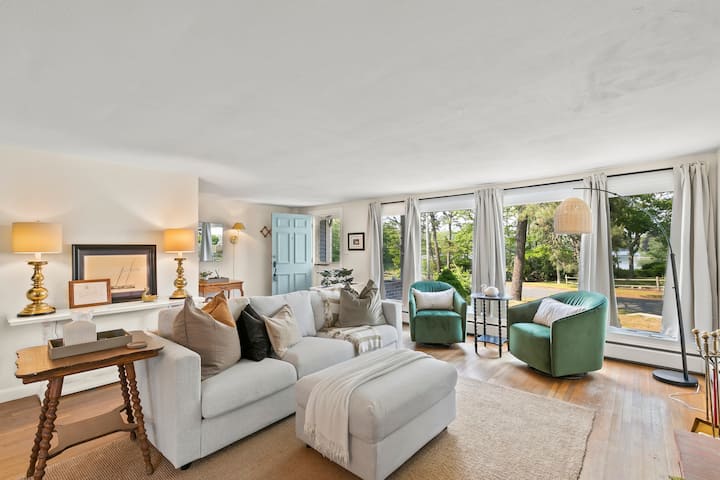 Pond Views- Firepit, Games & Family Friendly! - West Dennis Beach, MA