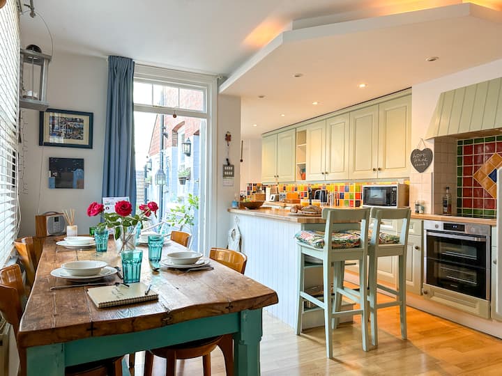 New Maple Cottage - City Centre | Free Parking - Canterbury