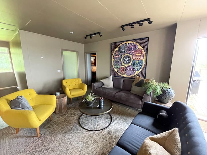 Private House - 4 Bedrooms With Private Hot Tub - Iceland