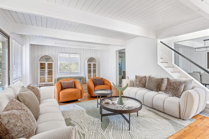 Spacious Home Near Beach, W Pool - Montauk, NY