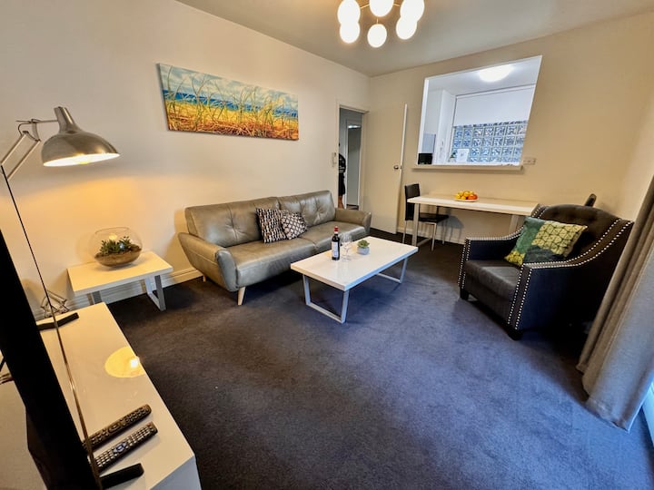 1 Bed King Bed W Parking & Walk To St Kilda Beach - St Kilda