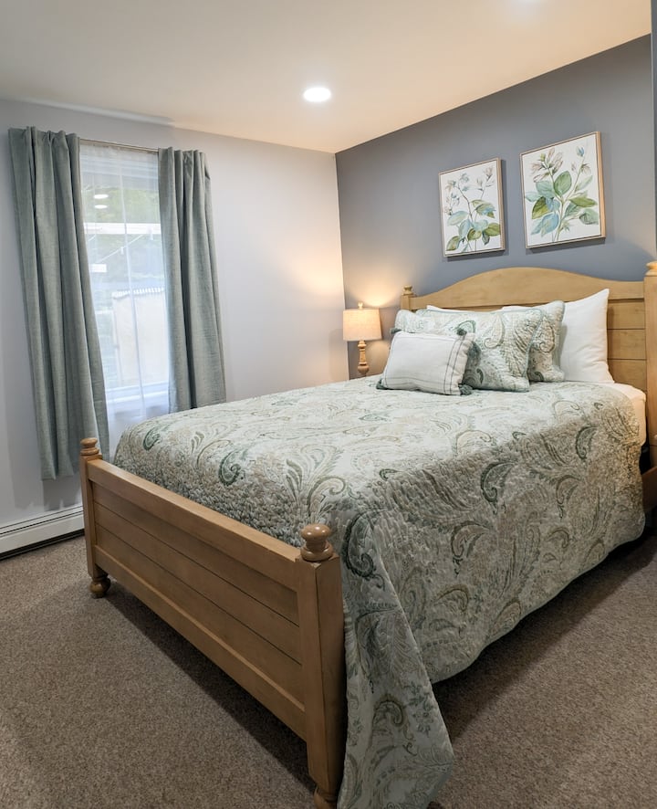 Lovely Woodland Apartment D - Southwest Harbor, ME