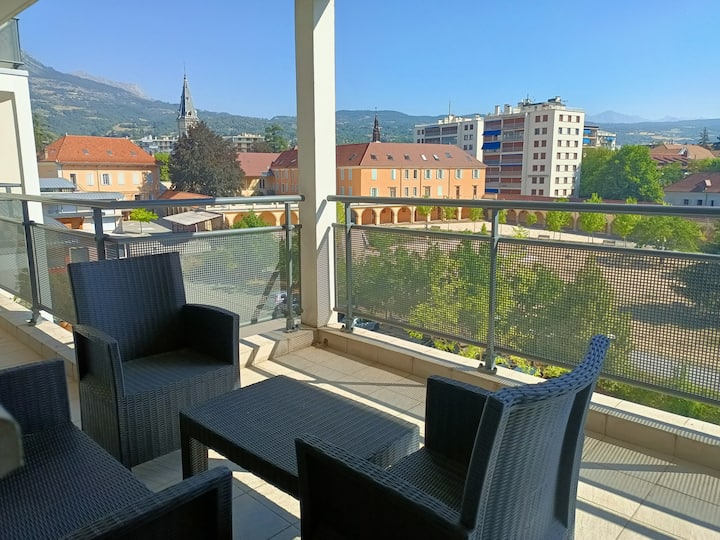 Vaste Appartement  89m2 Vue Imprenable 2 Terrasses - Gap