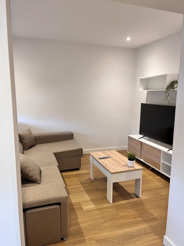Piso Completo 3 Habi, 2 Camas Dobles Y 4 Simples - Siero