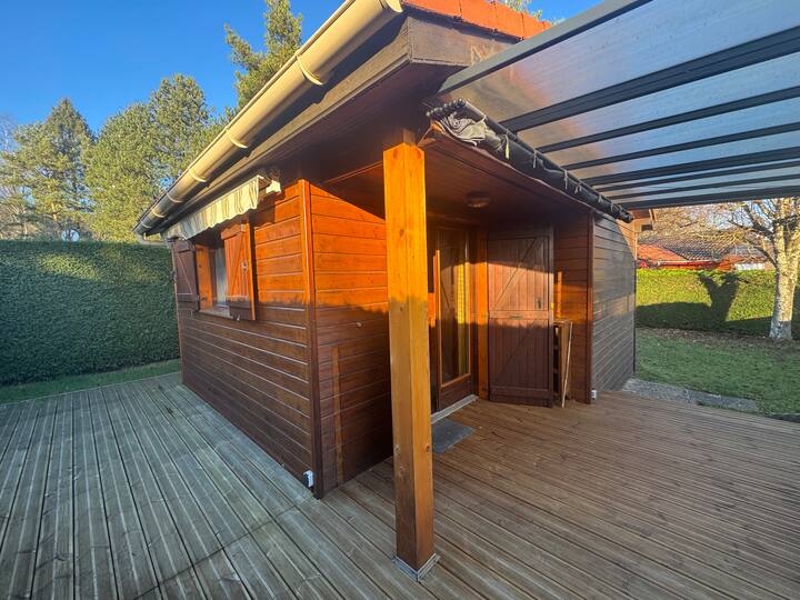 Chalet En Bois Avec Jardin Privé - Thiers