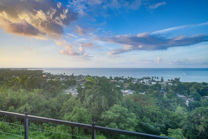 Villa Del Enseuno- Pristine View & Access To Pool - Puerto Rico