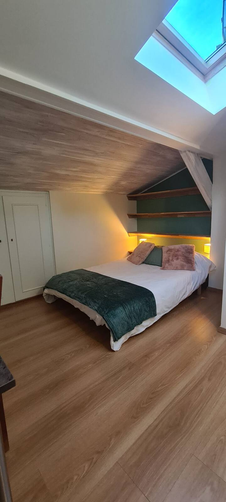 Jolie Chambre Très Calme à 150m De L'arrêt De Bus - Gex