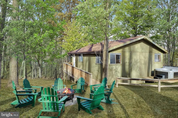 Hot Tub | Fireplace | Bbq | Ps5 - Big Pool