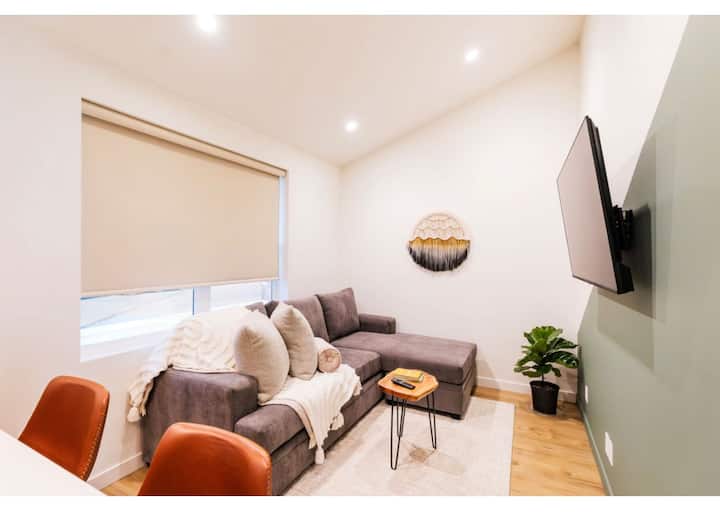New Sd Hideaway - La Verne, CA