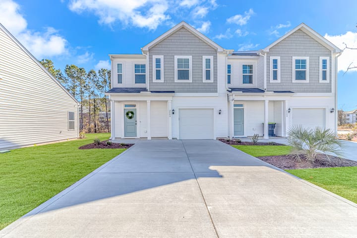 Spacious 3br/2.5ba Coastal Retreat W/loft & Patio - Sunset Beach, NC