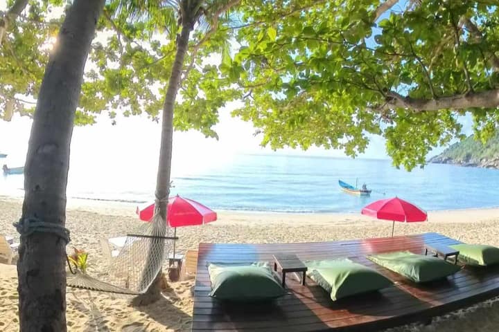 A Hidden Beach! Bare Foot Village ! - パンガン島