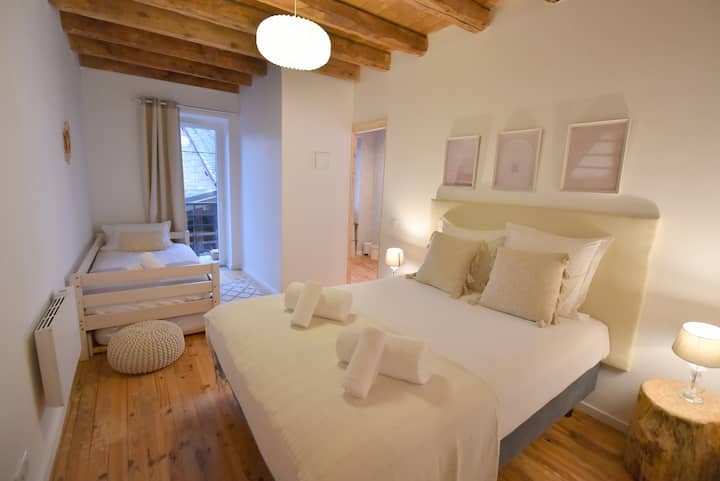 Maison Avec Wifi + Parking Privé - Aiguebelle