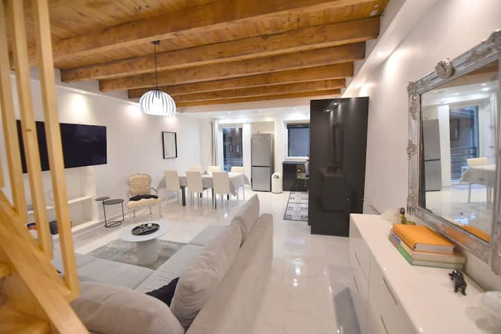 Maison Avec Wifi + Parking Privé - Aiguebelle