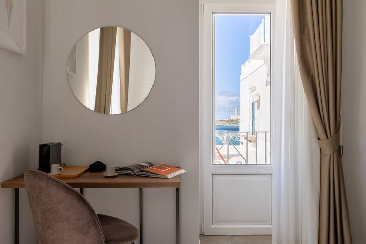 Unique Room Balcony And Sea View - Vieste