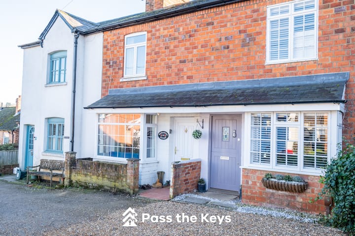 Cosy Cottage, Walking Distance To Hart Street - Henley-on-Thames