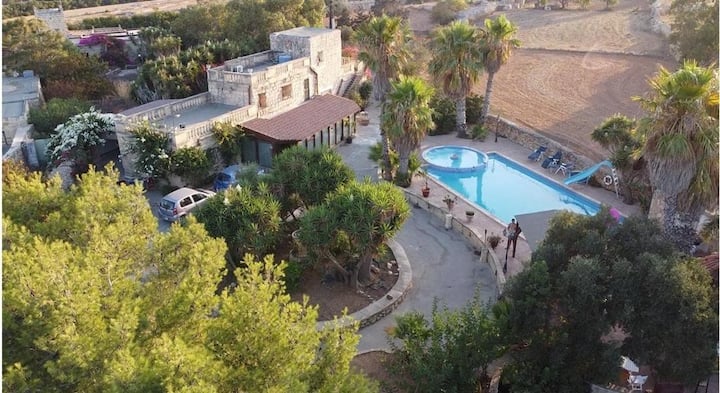 Ta Karag Countryside Haven Villa - Malta