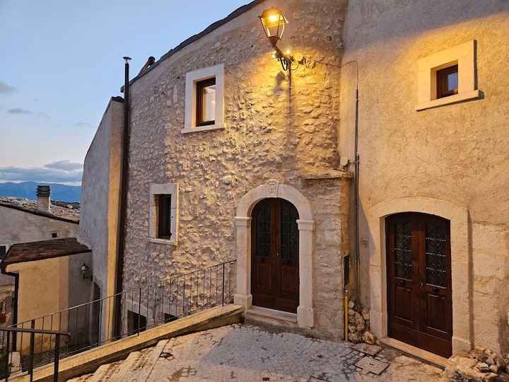 Destasù Apartment - Vista Borgo Antico - Campo Imperatore
