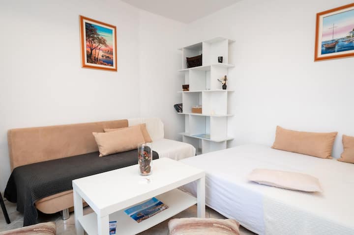 Lunipa Apartment - Rogoznica