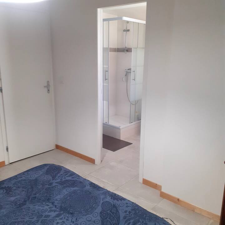 Chambre Dans Maison Individuelle - La Plagne