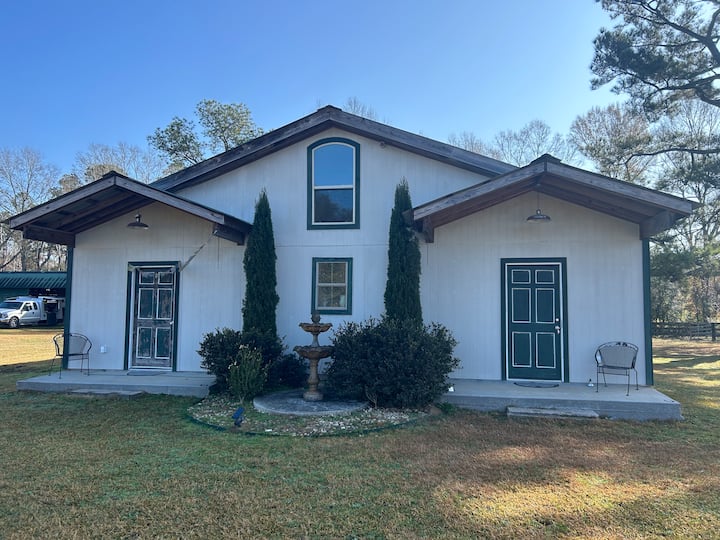 Large Farm Apartment! - Folsom, LA
