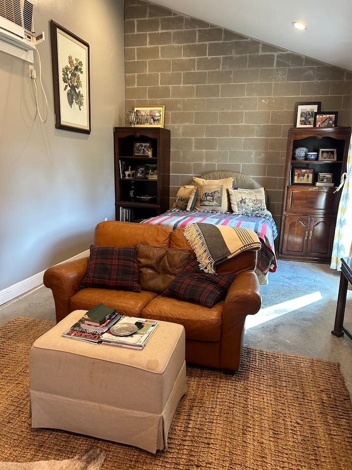 Large Farm Apartment! - Folsom, LA