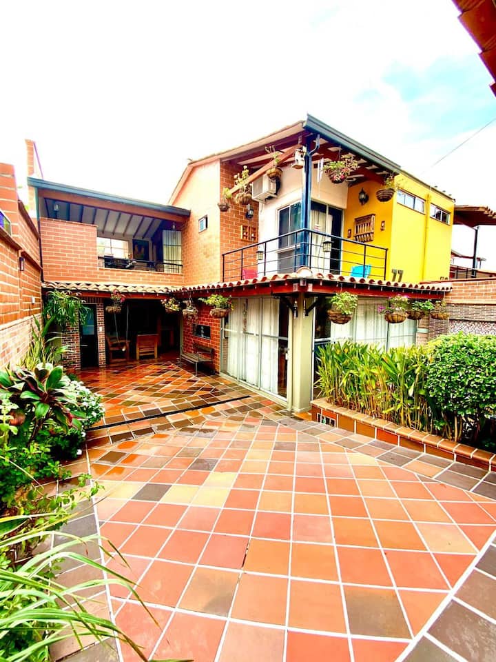 Hermosa Casa Estilo Campestre - San Jerónimo