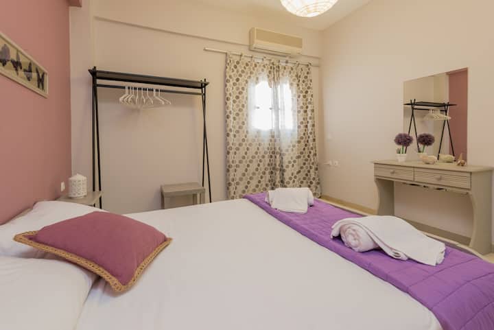 Effie's Apartments - Purple - Kalamaki