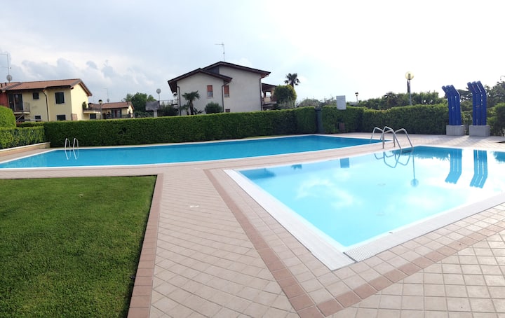 Girasole Suite Apartment With 2 Bedrooms, Pool - Lazise