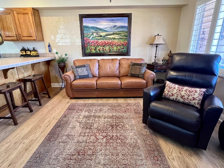 Peaceful Fun Condo Near Zion - St. George