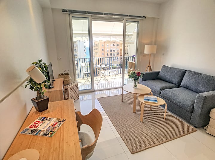 Top Central Studio With Sea View - Nice