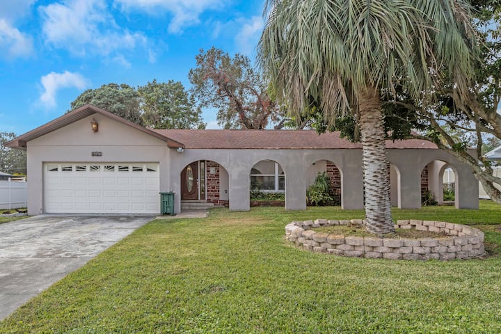 Sept Special! Sleeps 10, 20% Off - Clearwater, FL