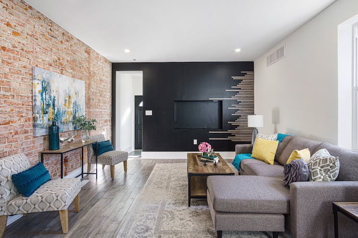 Charming 2 Bedroom Home - Wilmington, DE