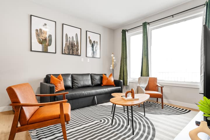 Calgary Retreat 15 Min To Dt W/ Game+hot Tub - Calgary