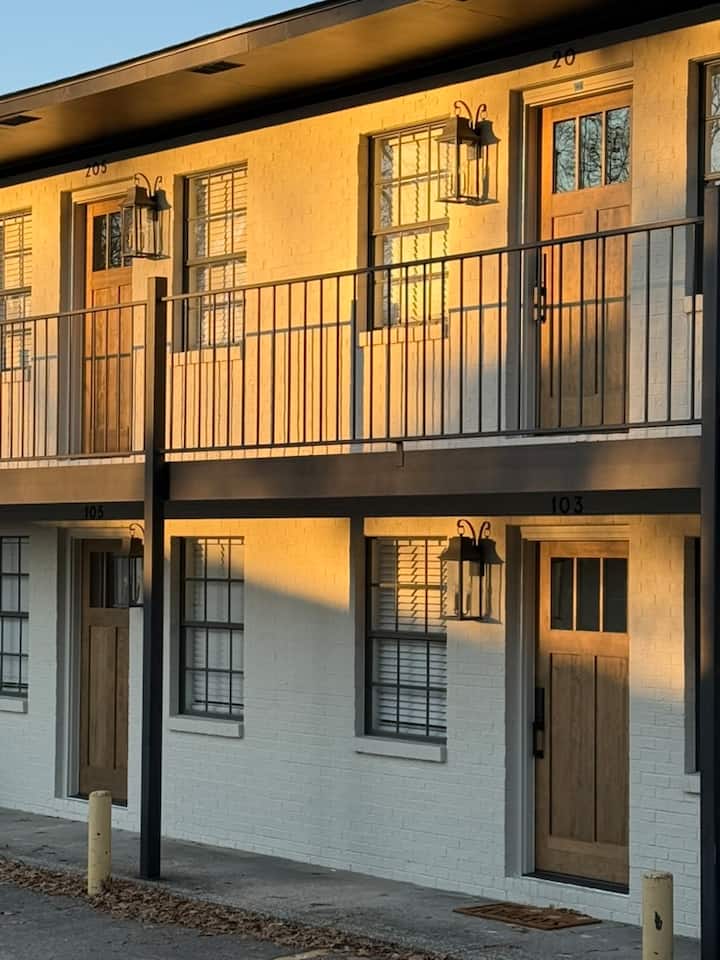 4 Min Walk To Auburn University - Auburn, AL