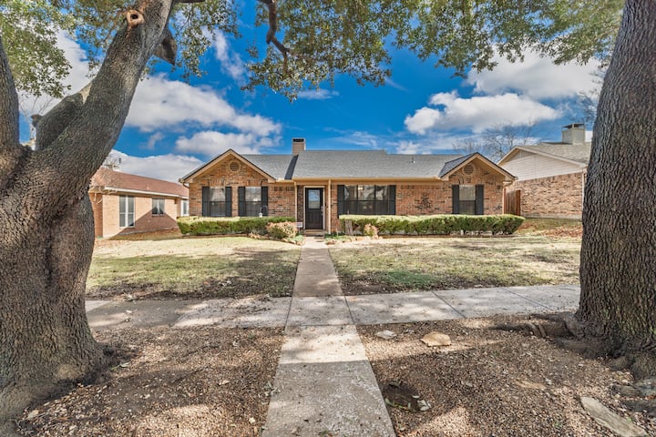 Pool, Game Room & Patio—near The Star Frisco - Frisco, TX