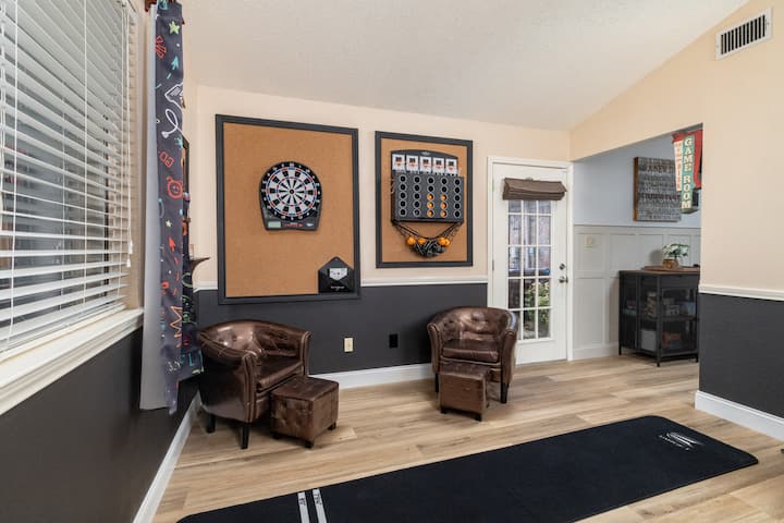 Frisco Gem · Game Room · Near The Star & Shops - フリスコ, TX