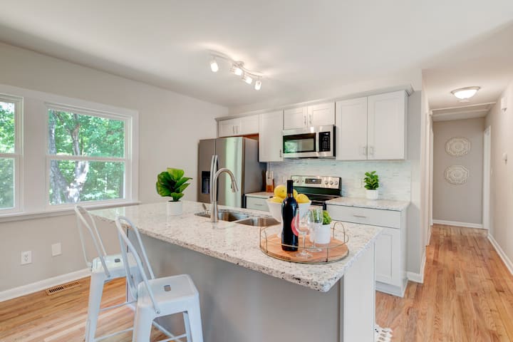 Charming Home|perfect Groups - Raleigh, NC