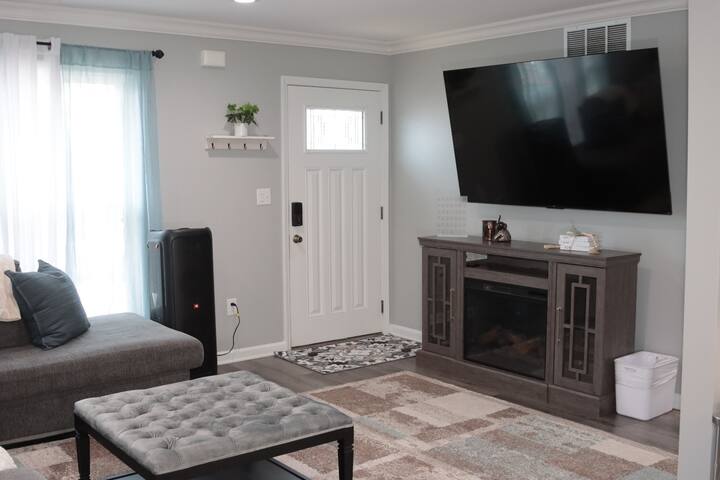 Cozy Three Bedroom! - Lafayette, IN