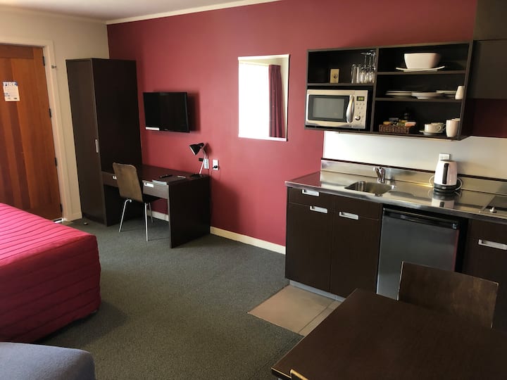 Studio With Spa Bath - Palmerston North