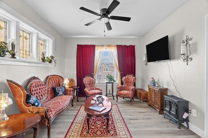 Stay, Work & Play, 2bd W/office Near Downtown - Clayton
