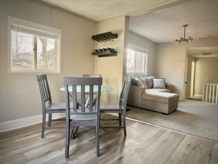Entire Home Near Downtown | Less Than 10 Min Drive - Pittsburgh, PA