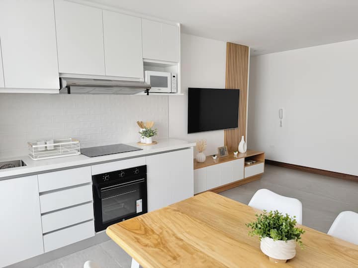 Modern Spacious Suite In Cuenca - Ecuador